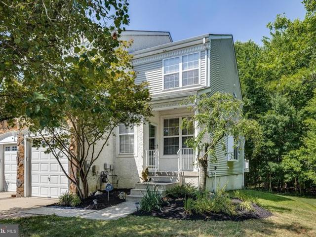111 Weaver Dr, Marlton, NJ 08053