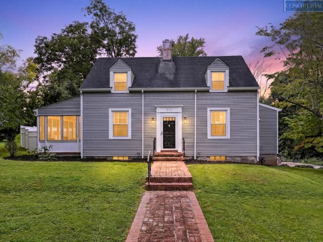 111 Westwood Dr