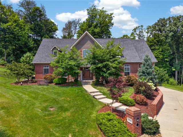 111 Whispering Heights Ln