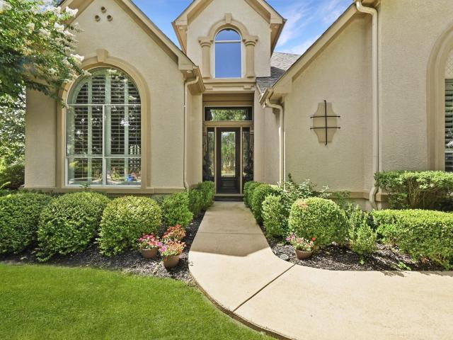 111 whitley dr