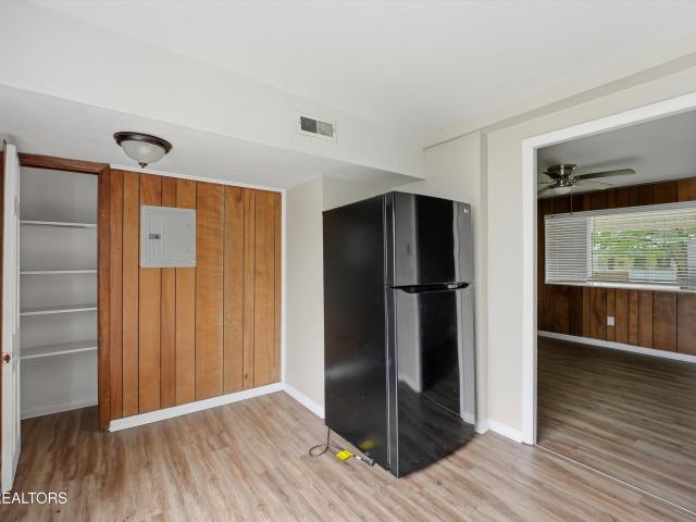 111 Tacoma Rd 105 111