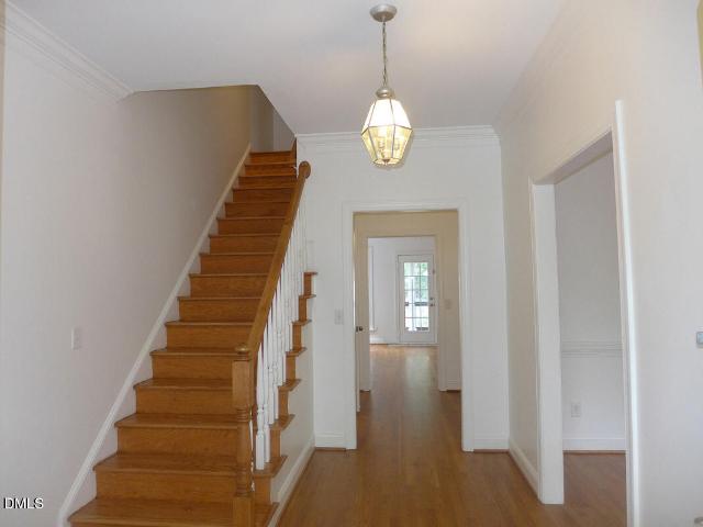 111 Tharrington Dr, Chapel Hill, NC 27516 | MLS #10159