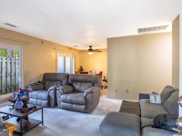 111 Twiggs Corner