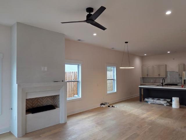 111 Twin Oak Dr
