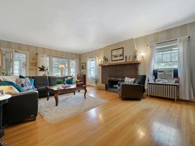 111 Van Winkle Ave