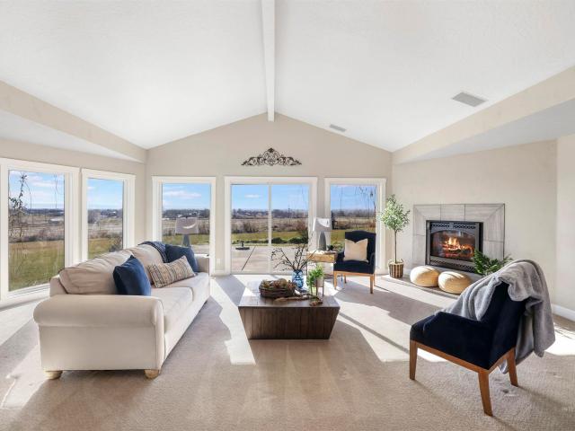 111 View Dr