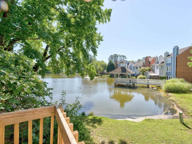 111 Village Walk