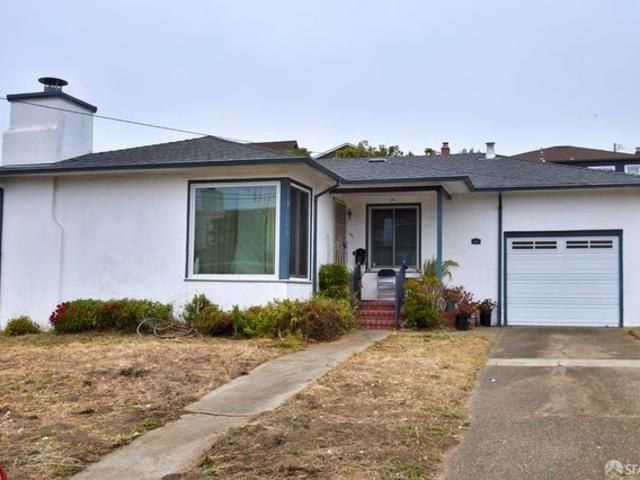 111 Village Ln, Daly City, CA 94015