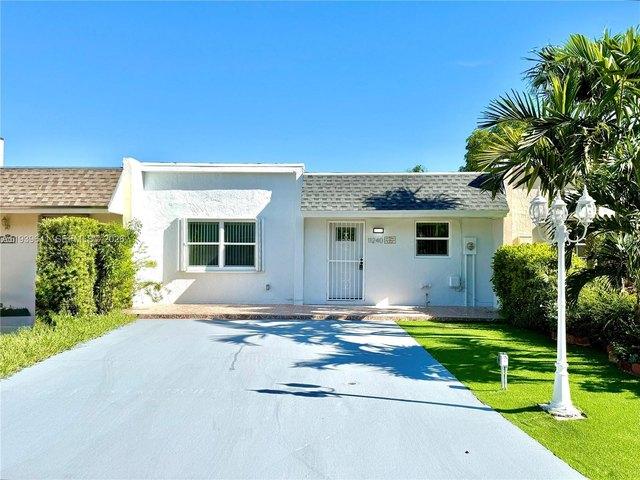 11240 SW 33rd Circle Pl, Miami, FL 33165