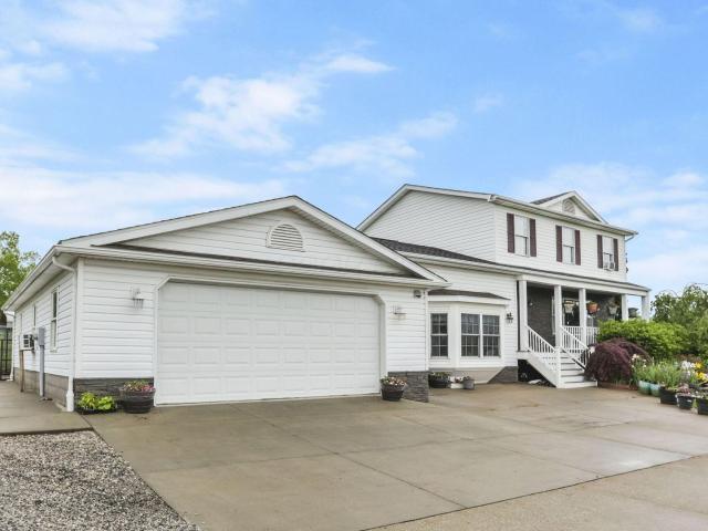 11241 Center Rd, Garrettsville, OH