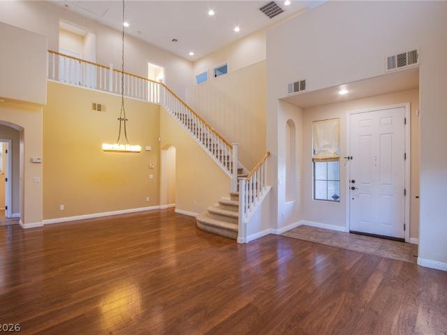 11245 Newbury Hills Avenue