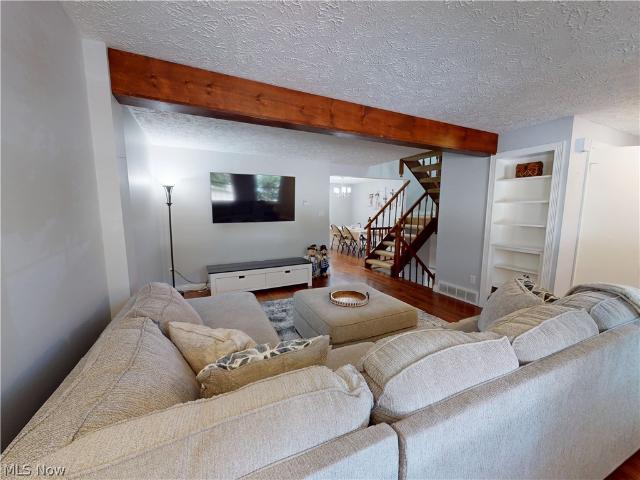 11246 Wood Duck Avenue