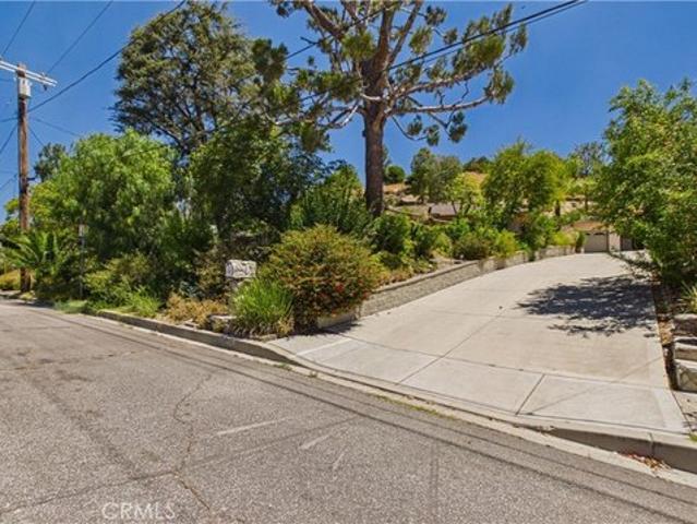 11246 Denivelle Pl, Tujunga, CA 91042