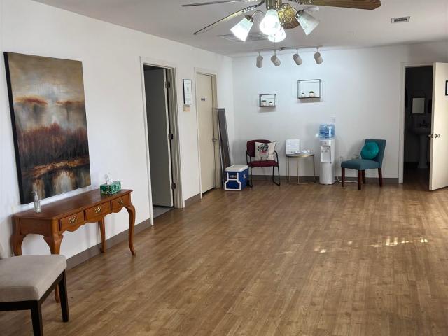 1124 Main Avenue