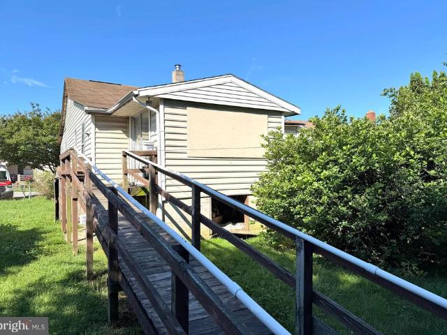1124 N Point Road