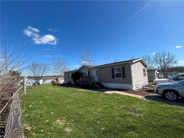 1124 Atlantis Dr, West Newton, PA 15089 | MLS #1746 | Compass
