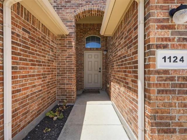 1124 Autumnwood Drive
