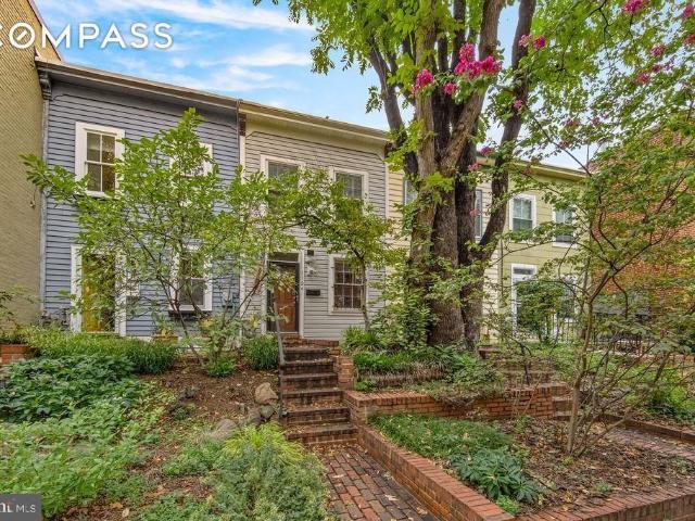 1124 C St NE, Washington, DC