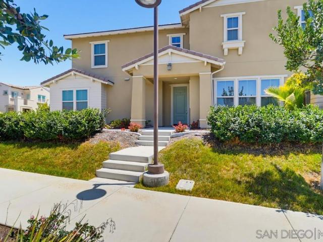 1124 Camino Levante