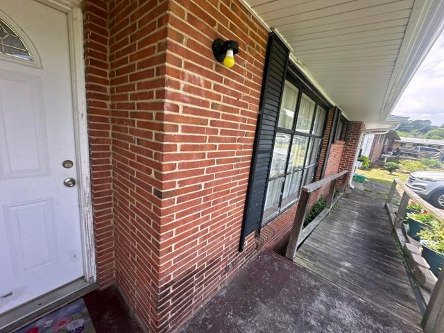 1124 Collins Circle