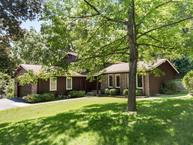 1124 Crane Drive