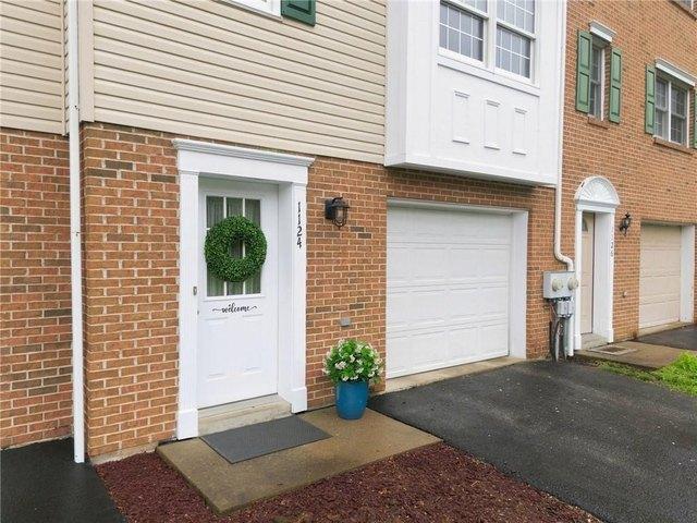 1124 Cranston Dr, Greensburg, PA 15601