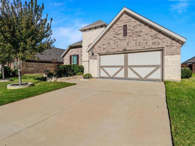 1124 Diamond Dove Drive