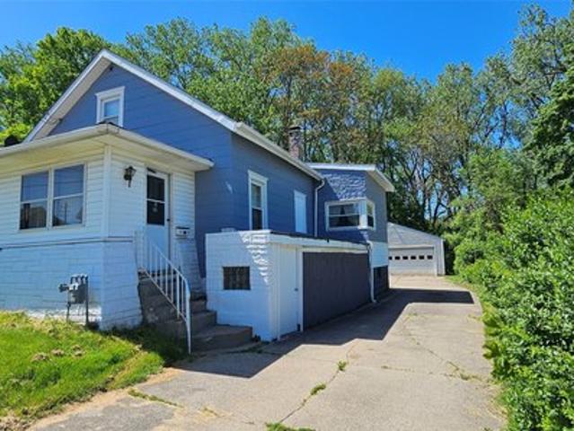 1124 E 3rd St, Erie, PA 16507