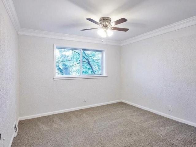 1124 Lake Shore