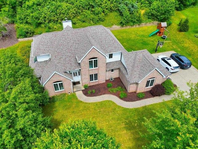 1124 Steeplechase Dr, Morgantown, WV 26508