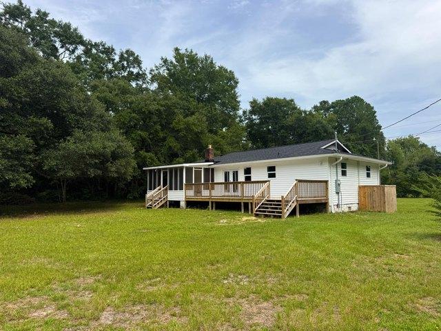 1124 Sallie Manigault Ln, McClellanville, SC 29458