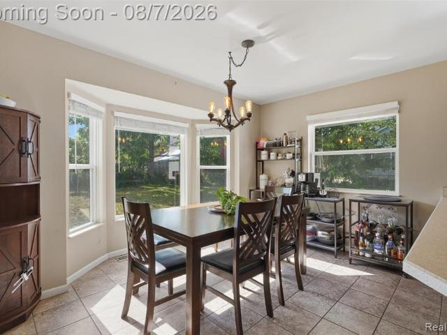 1124 Somerville Drive