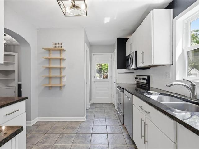 1124 W 77TH Street