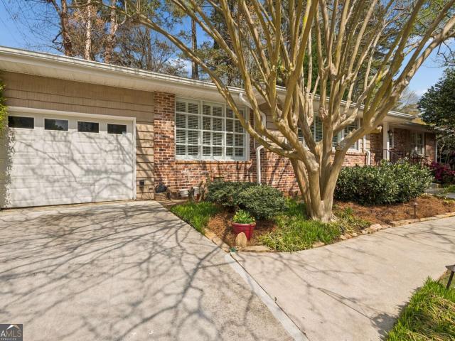 1124 Wild Creek Trail NE
