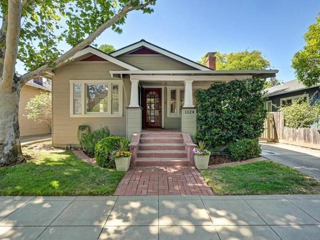 1124 34th St, Sacramento, CA 95816