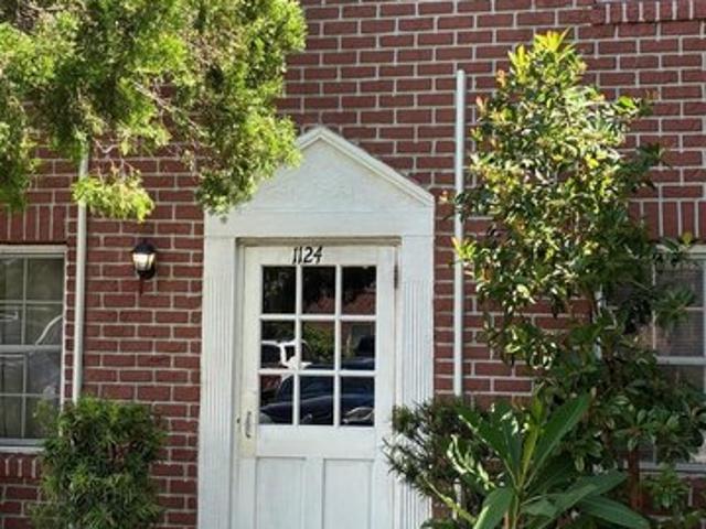 1124 85th Ter N Apt D, Saint Petersburg, FL 33702