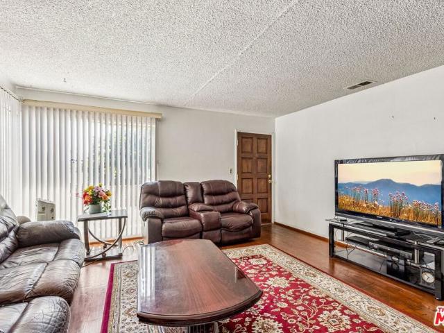 11257 Greenlawn Avenue