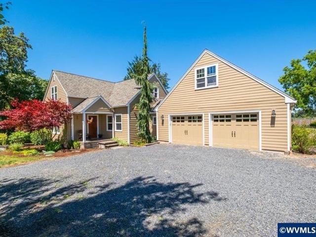 11255 Kroenig Rd, Amity, OR 97101