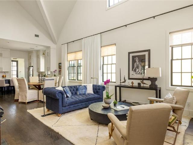 11255 Serenbe Lane