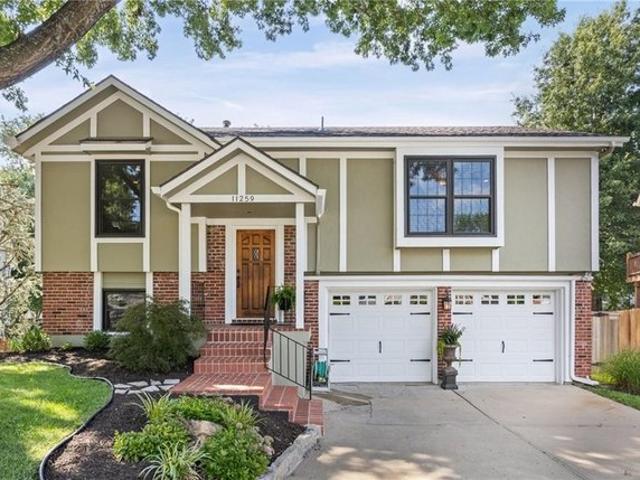 11259 Garnett St, Overland Park, KS 66210
