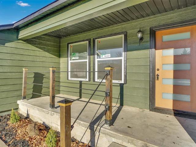 1125 Maple Street