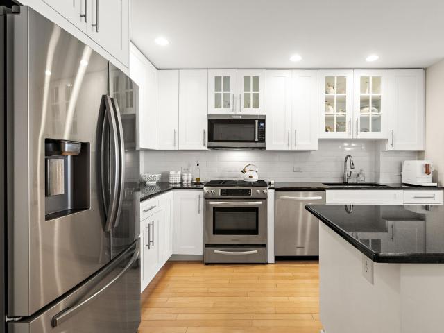 1125 Maxwell Lane # 734