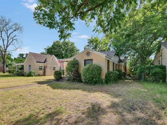 1125 N Riverside Drive