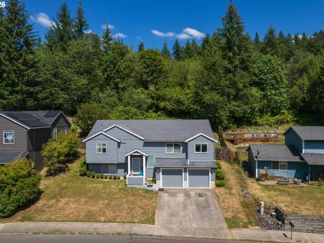 1125 NE Hill WAY