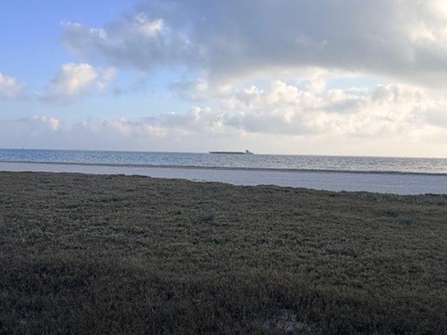 1125 North Ocean Drive