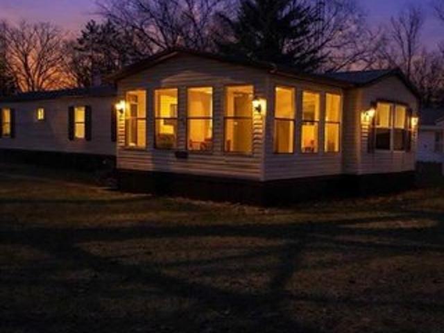 1125 Oakwood St, Billings Township, MI 48612