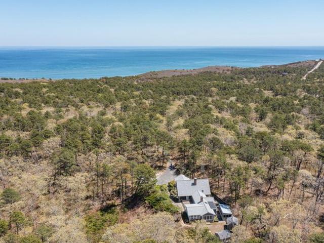 1125 Ocean View Dr, Wellfleet, MA 02667