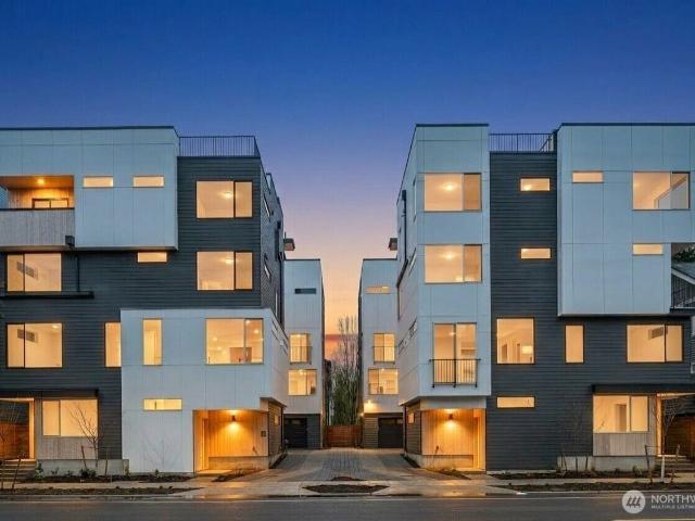 1125 A 10th Ave E, Seattle, WA 98102 | MLS #2494