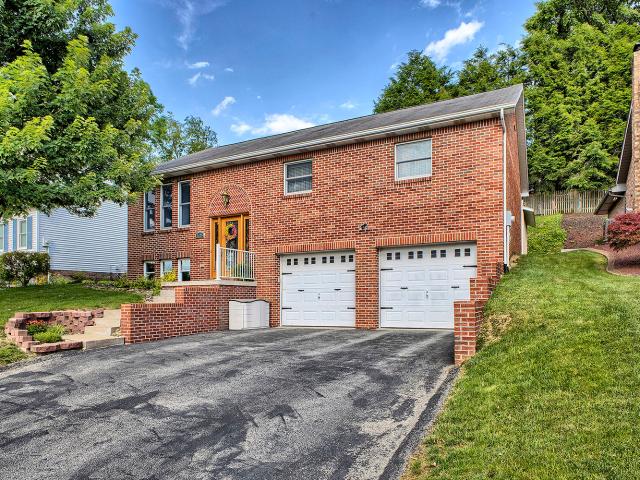 1125 Acorn Drive