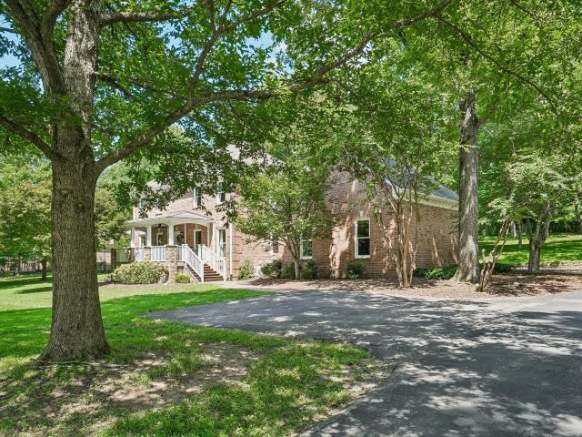 1125 Bradley Dr